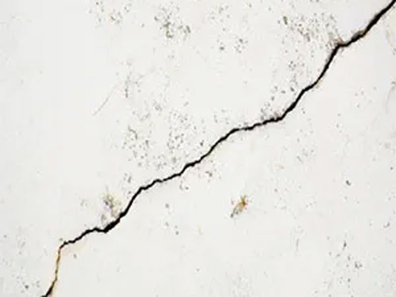 Important Points You Need To Know About Water Damage and Wall Cracks ...